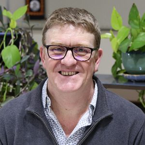 Colin Sutherland 教授 – 長崎大学卓越大学院プログラム